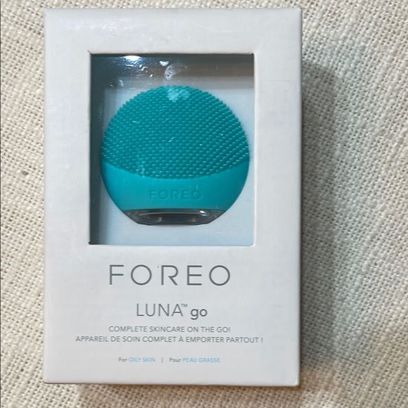 FOREO | Skincare | Foreo Luna Go Skincare Device Teal | Poshmark